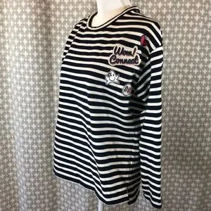 SHARKEE H:CONNECT | Tops | Sharkee Hconnect Sweatshirt Black White ...